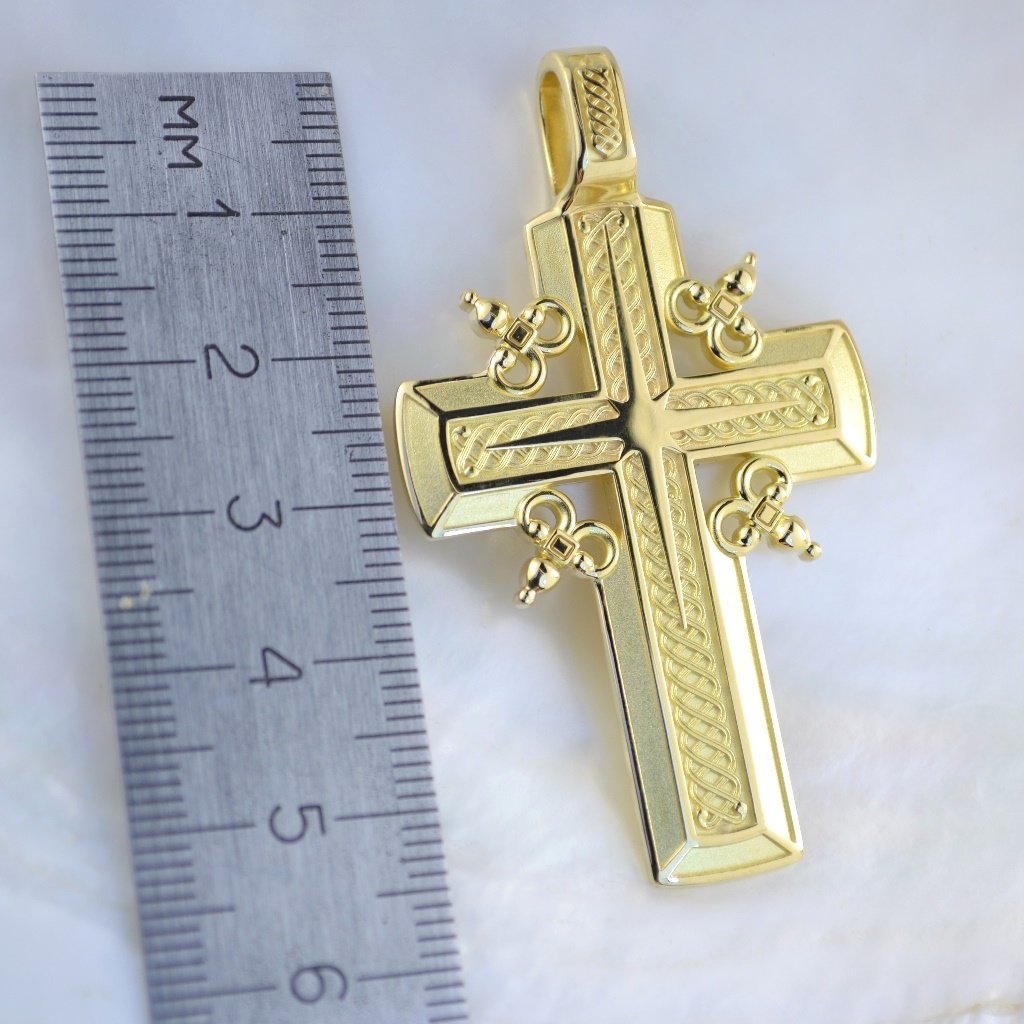 Нательный золотой Голгофский крест из жёлтого золота на заказ (Вес 22 ...